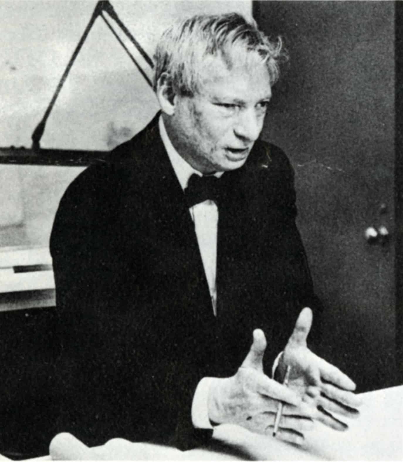 Kahn selected as architect for library - GTU 60th Anniversary